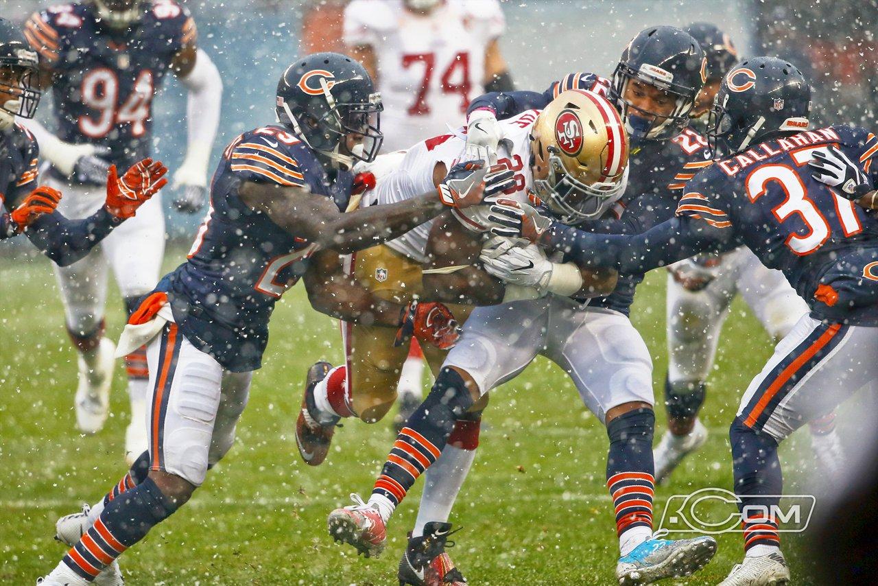 Bears aplastan a 49ERS