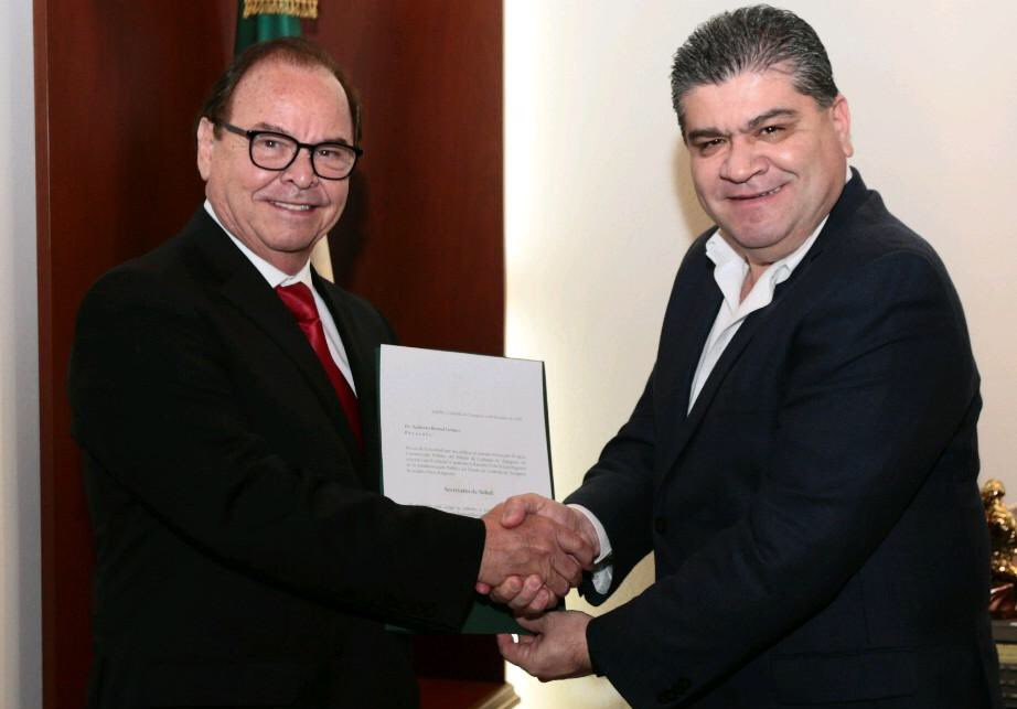 Riquelme nombra a Roberto Bernal como secretario de salud