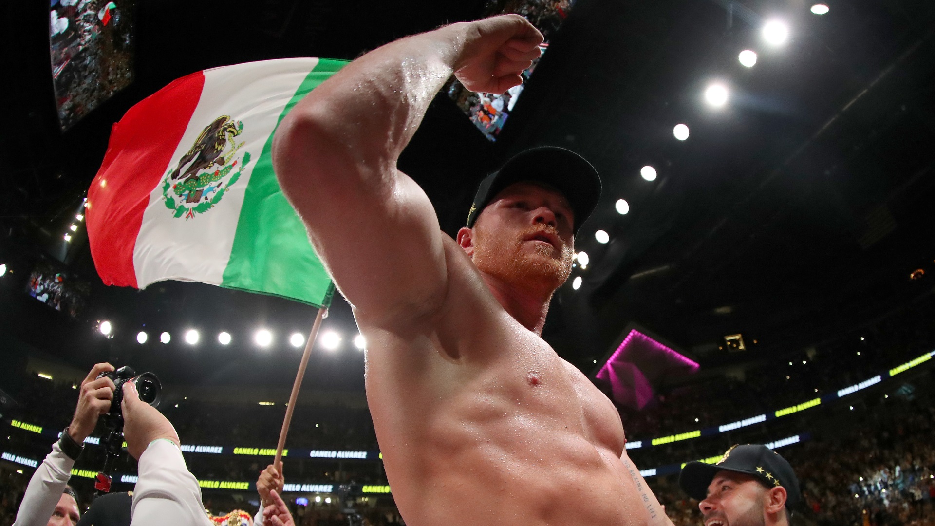 Canelo’ Álvarez será boxeador hasta los 36 o 37 años de edad