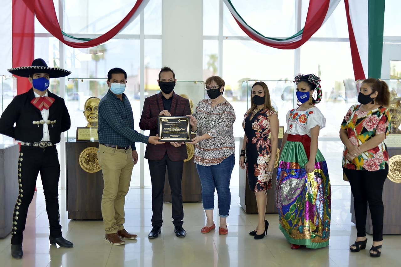 Reconocen la trayectoria de 30 años de la compañía de danza folclórica ...
